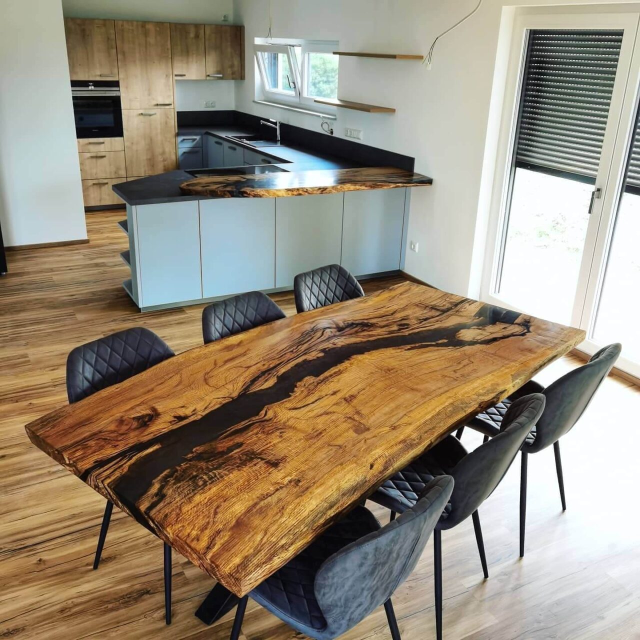 Table rivière époxy | Fabrication Artisanale 100% Française | Sur Mesure